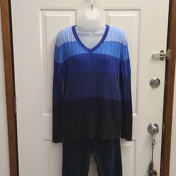 Laura Scott | Sweaters | Laura Scott Cableknit Sweater | Poshmark
